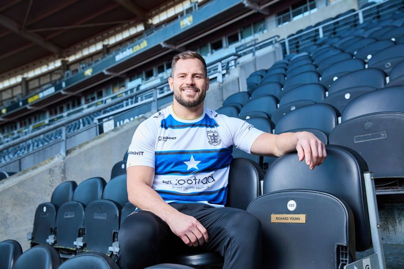 John Cartwright names new Hull FC signings in starting side with young ...