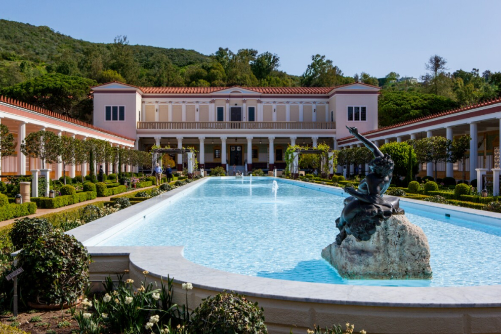 Getty Villa Grounds Catch Fire as Pacific Palisades Blaze Continues