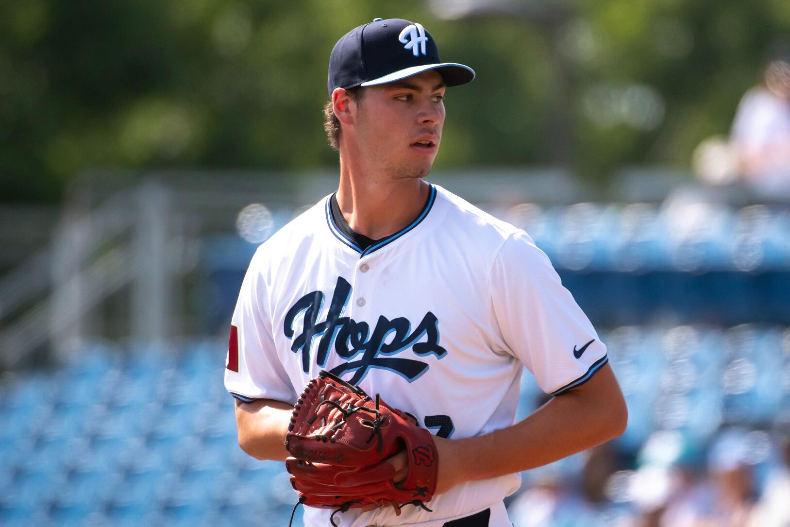 Astros Acquire RHP Matthew Linskey from Diamondbacks