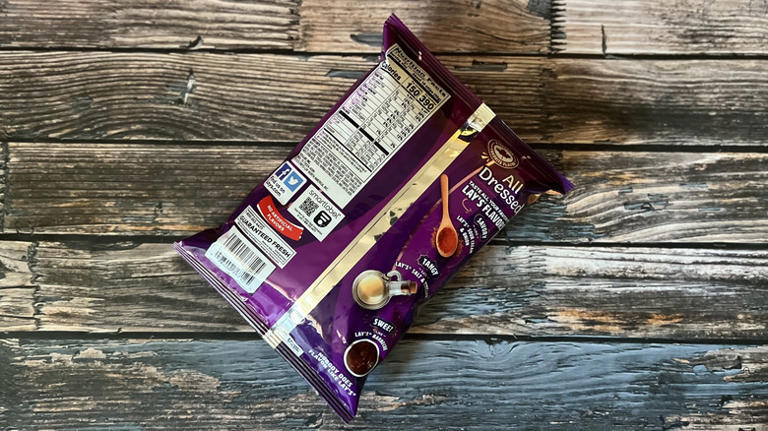 Lay's All Dressed Up Review: This New Flavor Is A Total Lay-Up