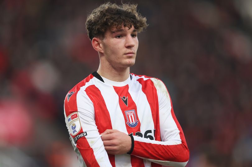 Liverpool confirms seventh summer loan exit as Welsh international ...