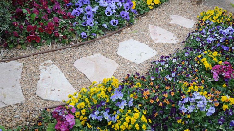 Rock Glue Alternatives For Gravel Landscaping (Which Ones To Try Or Skip)