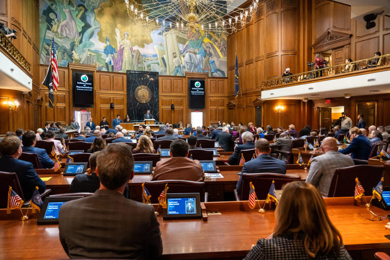 Bill tracker: Which bills are dead, advancing at halfway point of ...