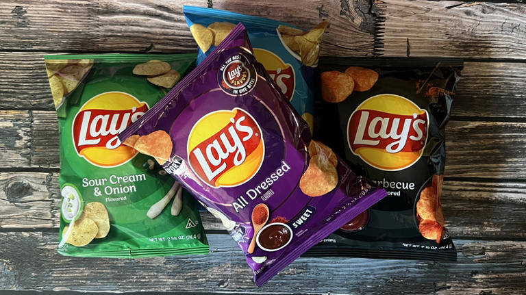 Lay's All Dressed Up Review: This New Flavor Is A Total Lay-Up
