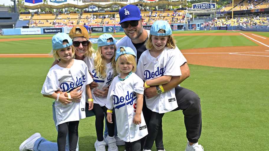 Kelly Stafford and daughters make major move to support Matthew Stafford
