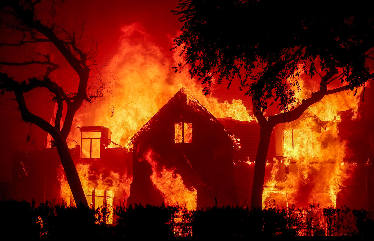 ‘Apocalyptic’: What to know about the massive, fast-moving wildfires in ...