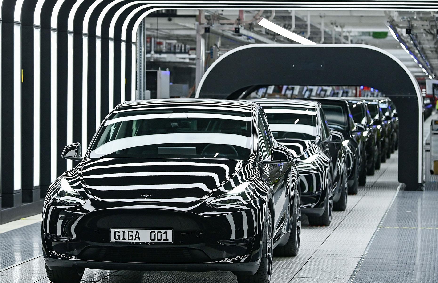 The electric car revolution: who are the winners and losers?