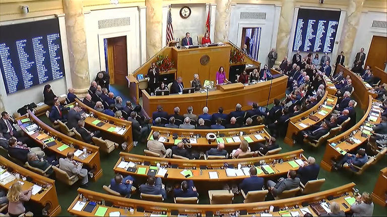 WATCH: Ark. Governor Sanders gives State of the State Address