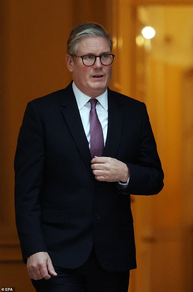 Keir Starmer's surrender of the Chagos Islands to Mauritius is delayed