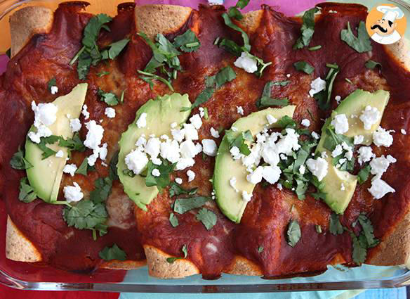 Kip enchiladas met chilisaus