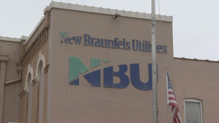 Future of downtown New Braunfels hotel unclear as city leaders evaluate ...