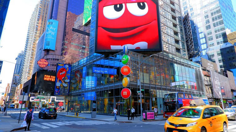 11 Little-Known Facts About NYC's Iconic M&M Store