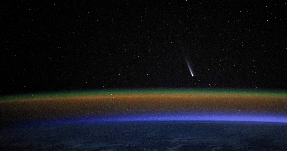 Look Up! A Comet Seen Every 160,000 Years Lights the Sky