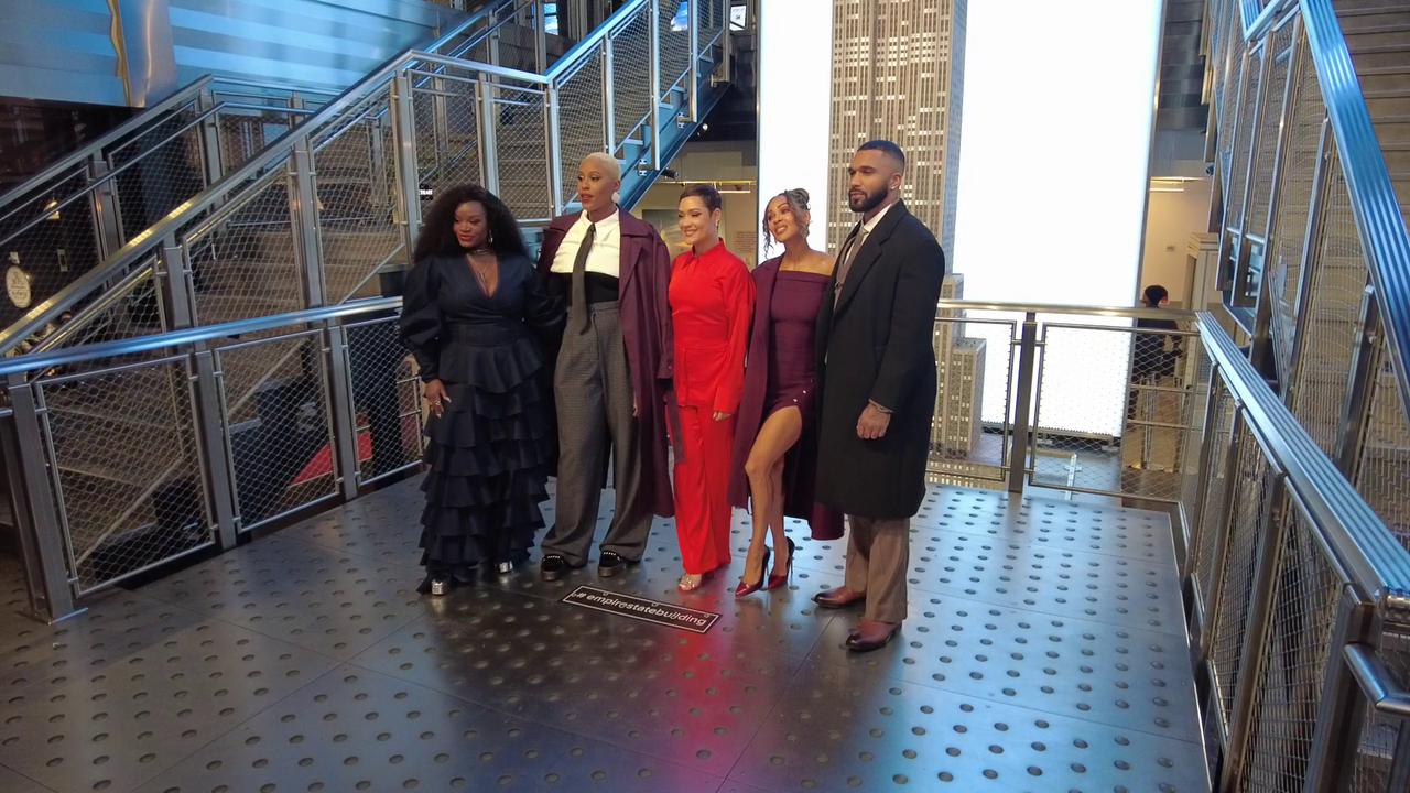 NY: Prime Video's 'Harlem' cast visits the Empire State Building ahead ...