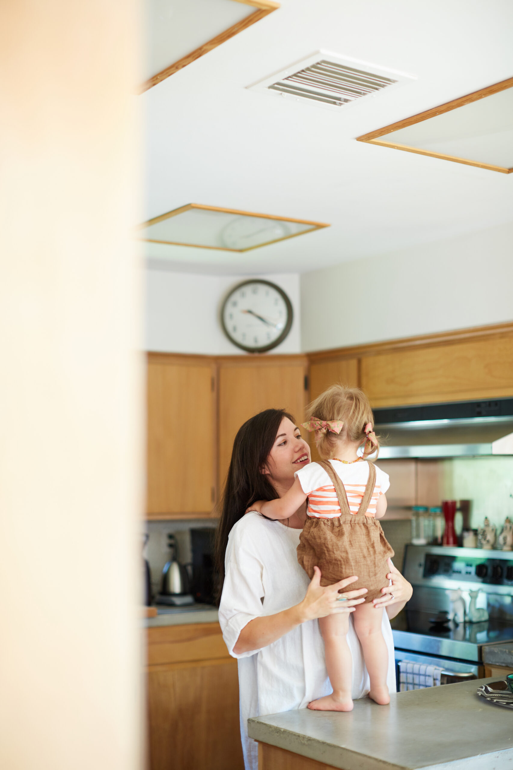 Clear the Clutter: Great Tips for Organizing Your Kitchen Countertops ...