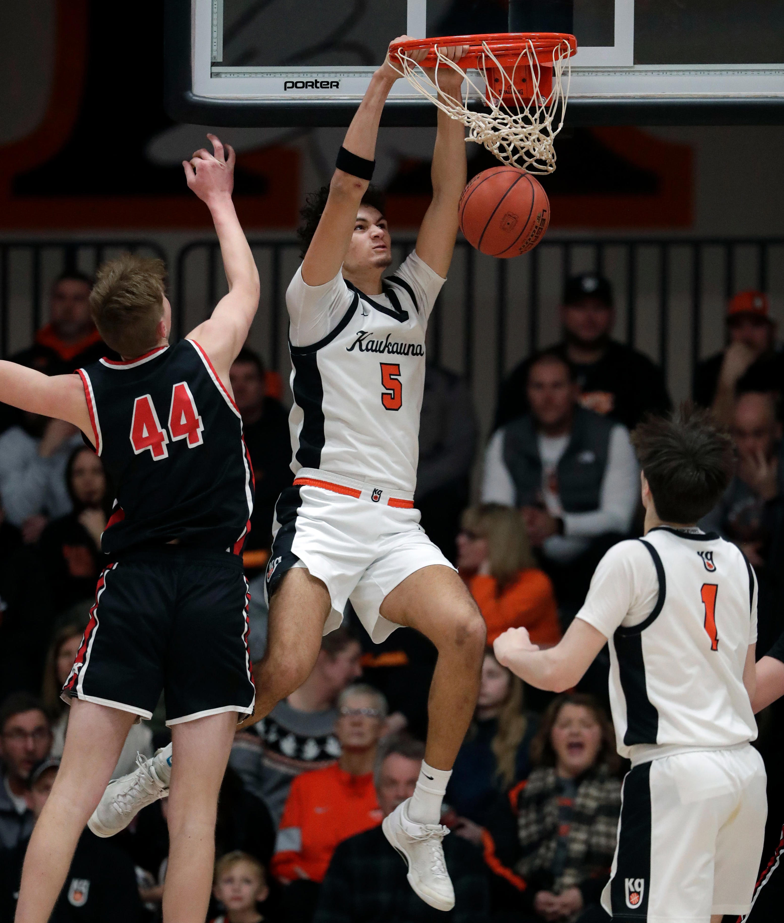 Appleton area high school sports results for Tuesday, Jan. 14