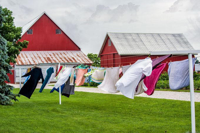 15 Old-School Cleaning Tips We Should All Start Using Again