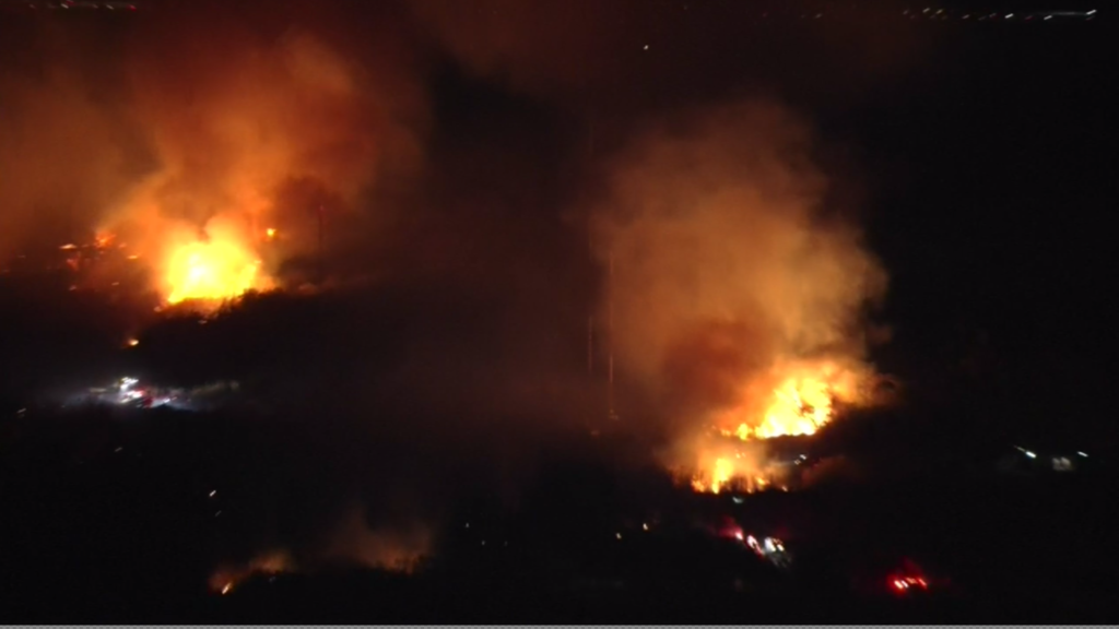 Forward progress of Auto Fire in Ventura County stopped