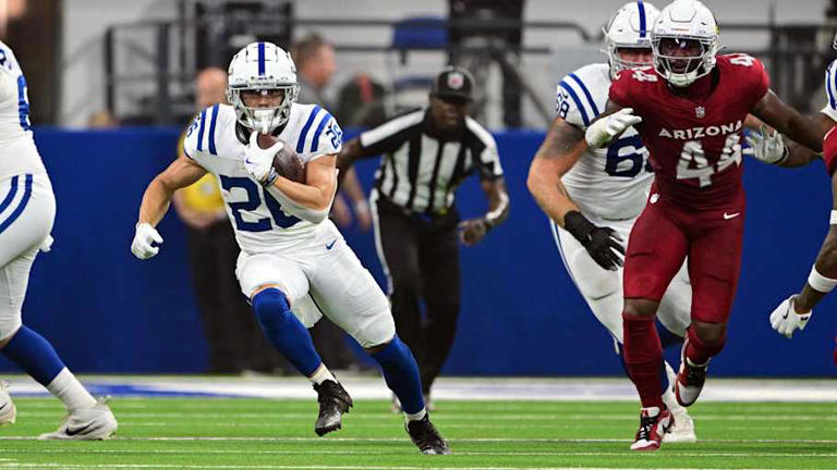 Colts Running Back Evan Hull Signs with Steelers