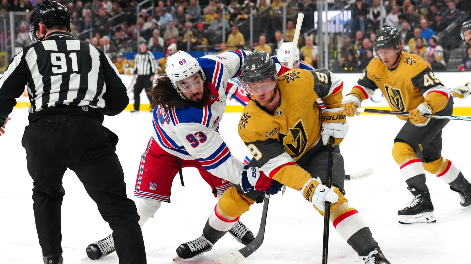 Latest NHL Scores: Jets Dominate Canucks, Blues Lead Flames