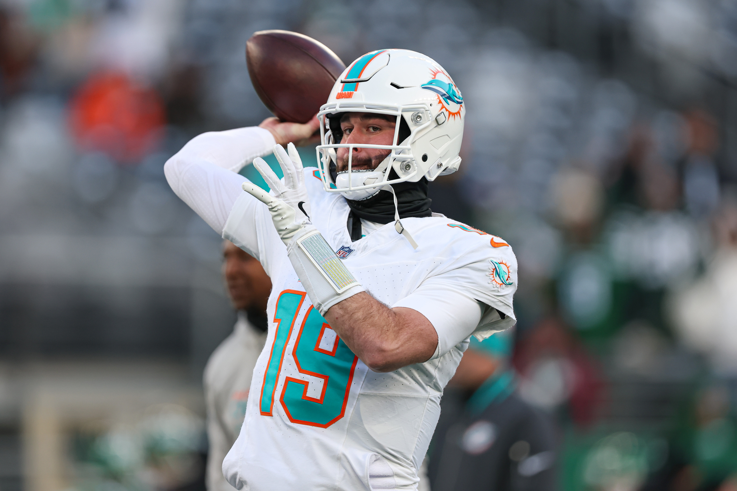 Ex-Dolphins QB signs deal with Steelers