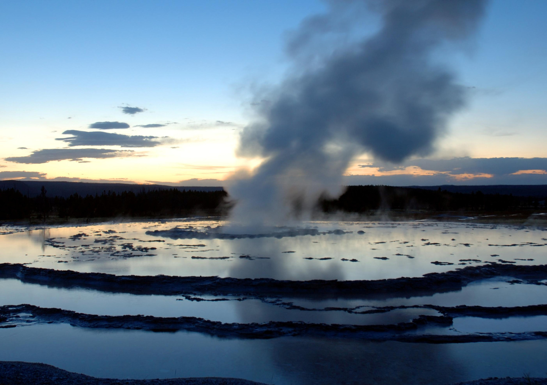 What exactly is a geyser, and how does it work?