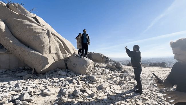 Syrians Pose for Photos at Symbolic Attraction: a Toppled Statue of ...