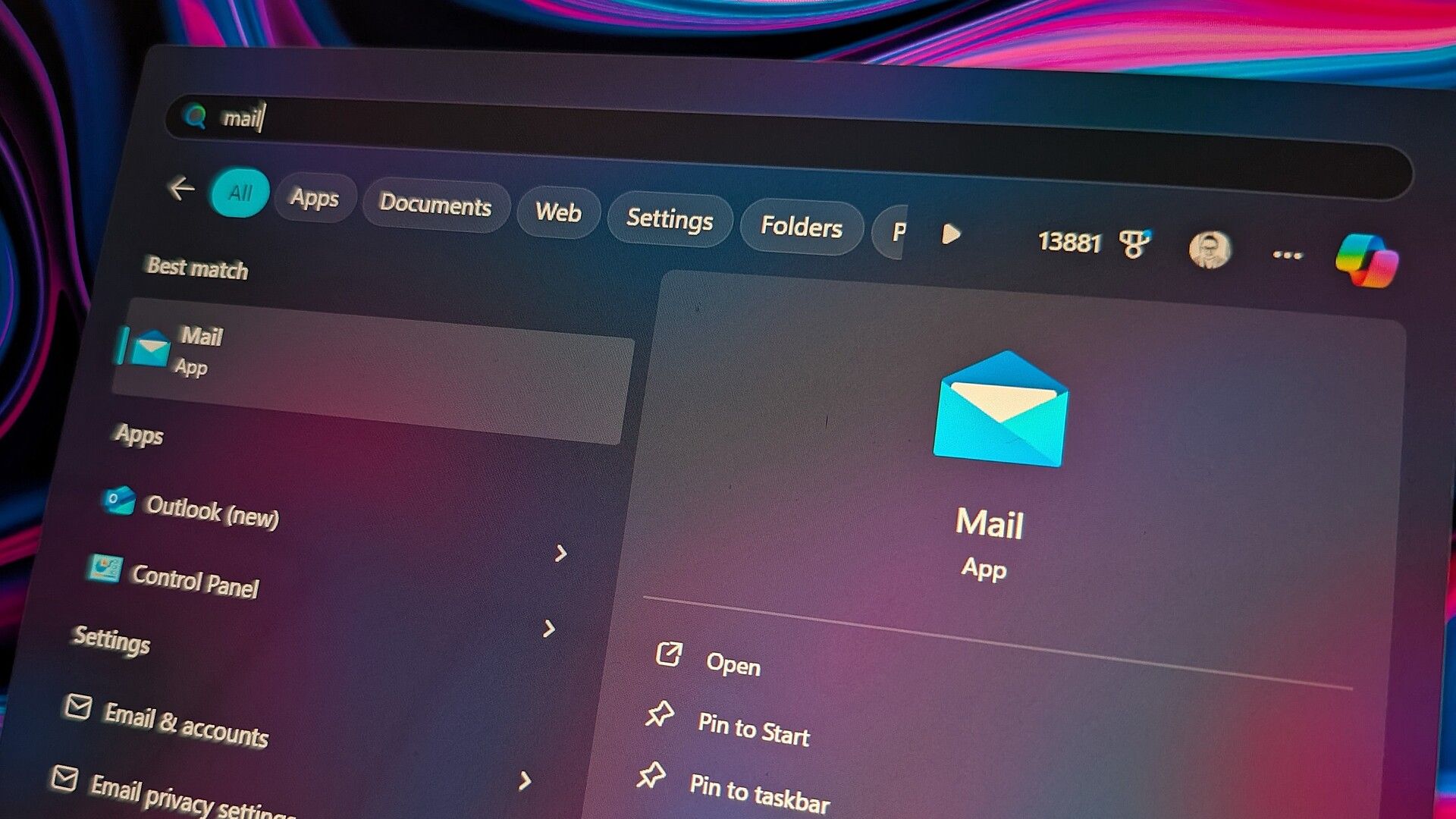 Microsoft renders Mail & Calendar apps inoperable as it forces users ...