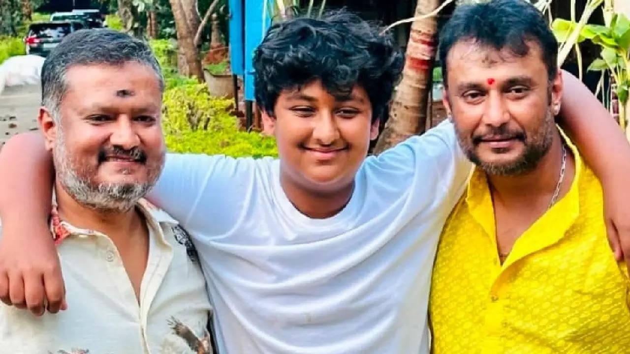 Darshan celebrates Sankranti with his family after bail in Renukaswamy ...