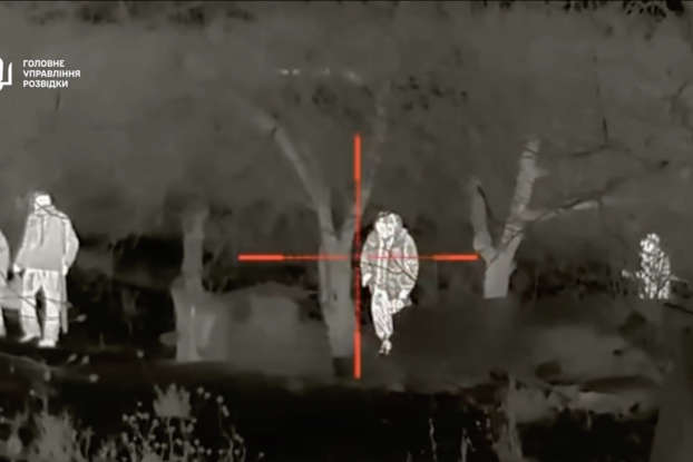 Ukrainian snipers launch surprise attack on Russian troops Ukrainian snipers launch surprise attack on Russian troops
