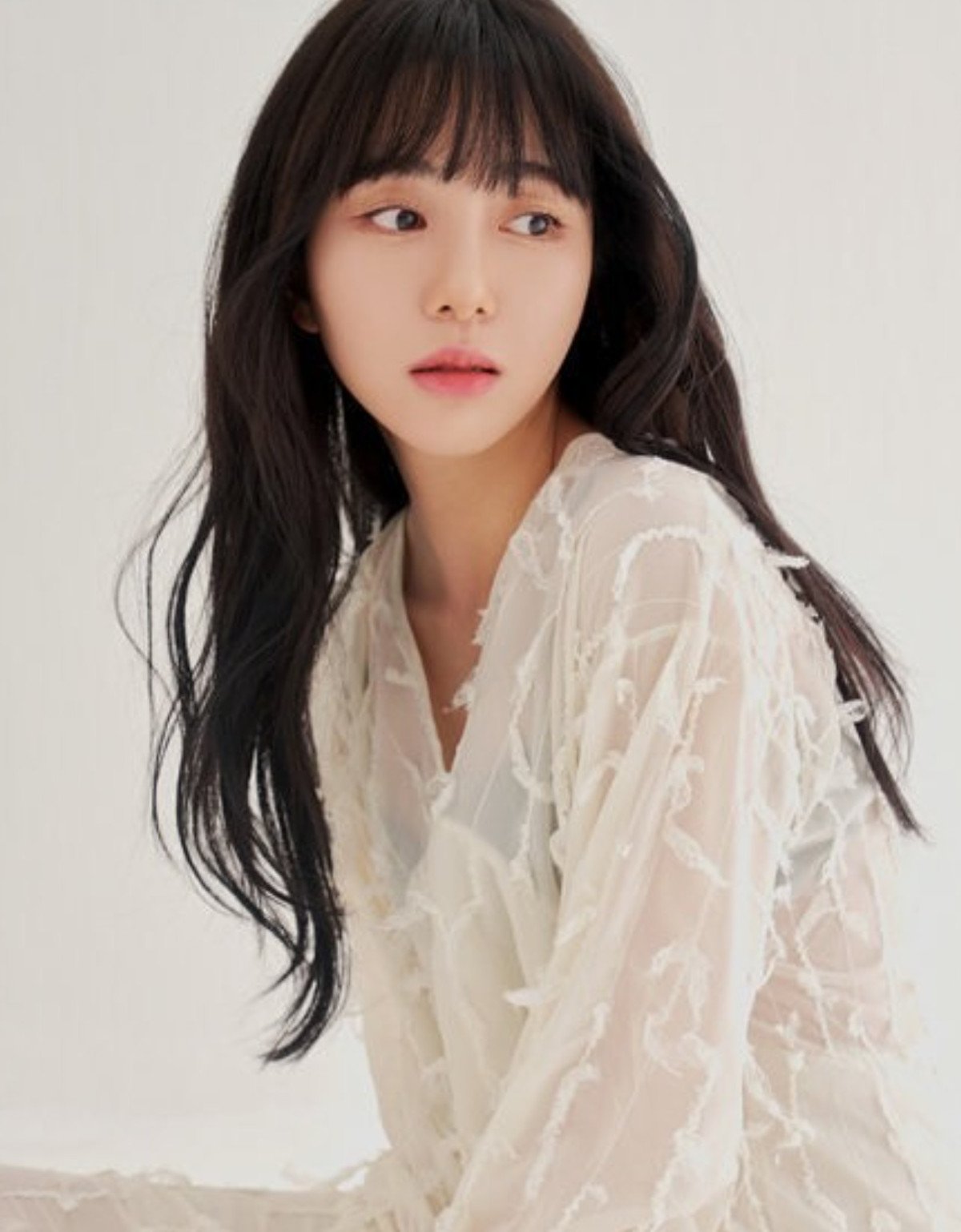 AOA 출신 권민아, 첫 팬미팅 취소…"건강상 이유" 주장