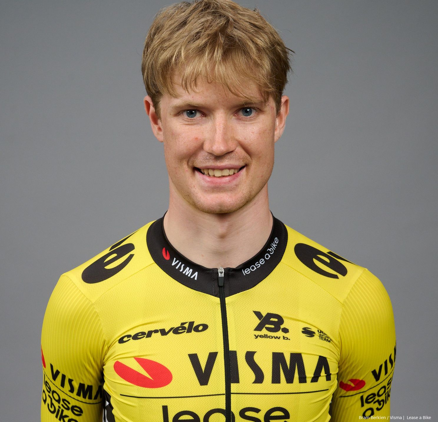 11-rider ‘white jersey group’ from Visma | Lease a Bike: who are they ...