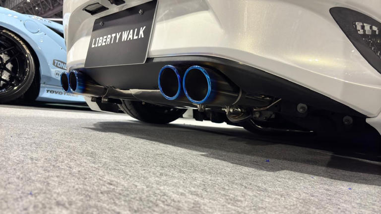 Tampil Agresif, Begini Tampang Mazda MX-5 Versi Liberty Walk