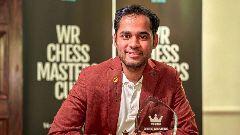India's Arjun Erigaisi defeats Magnus Carlsen, Fabiano Caruana to win ... India's Arjun Erigaisi defeats Magnus Carlsen, Fabiano Caruana to win ...