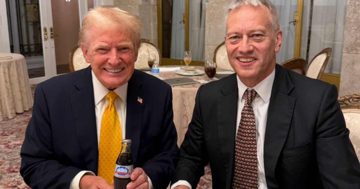Coca-Cola Reveals Commemorative Inaugural Diet Coke, CEO Gifts Trump ...