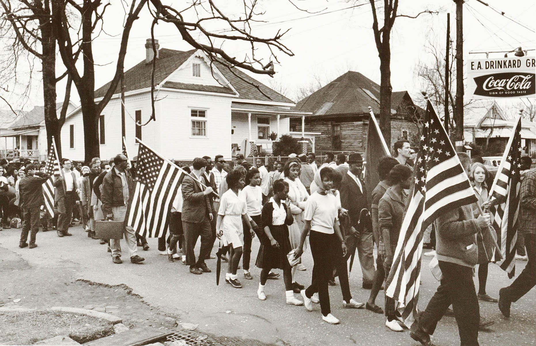 1960s America Captured In Retro Photos