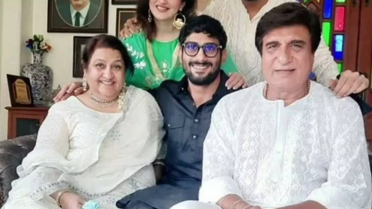 Raj Babbar’s daughter Juhi Babbar reveals his family wanted his first ...