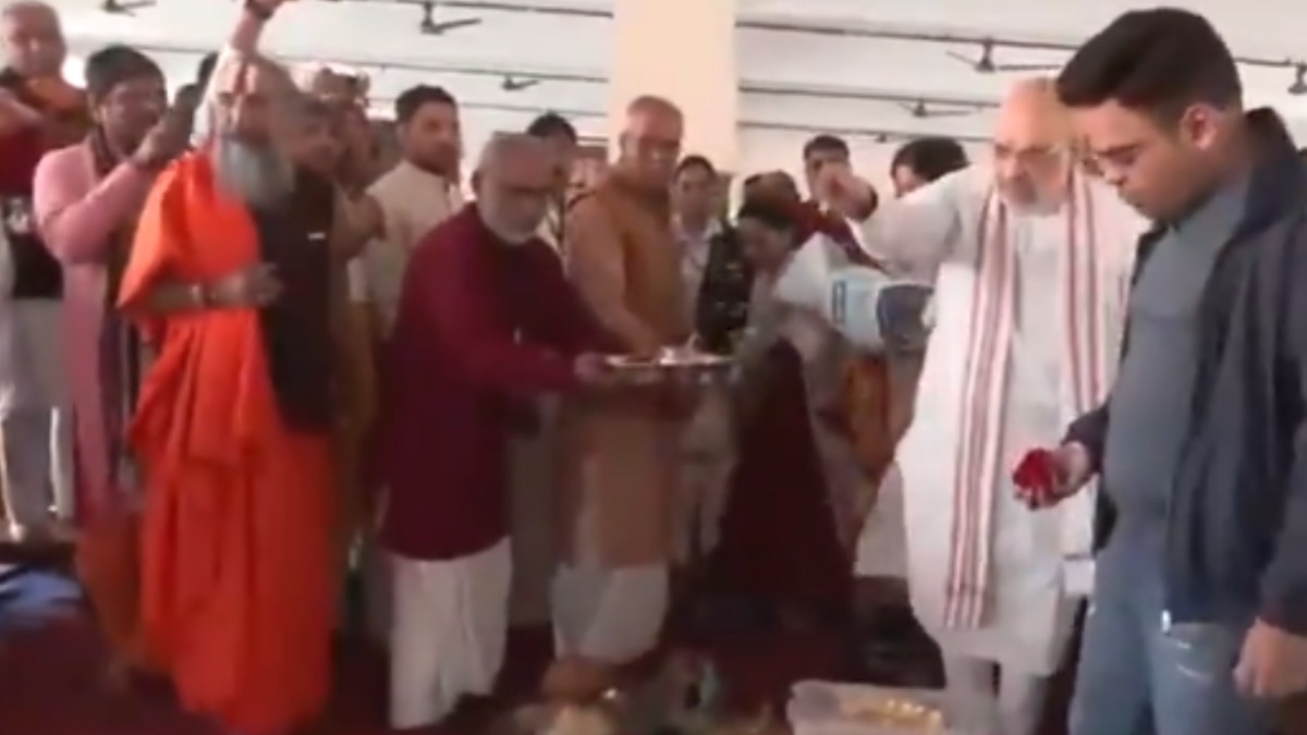 Amit Shah 'Scolds' Son Jay Shah During Jagannath Temple Visit, Netizens ...