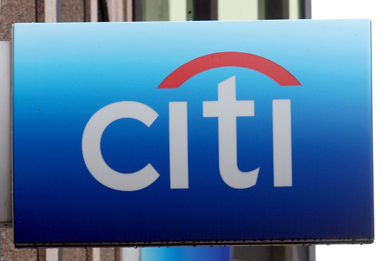 Citigroup turns to profit in fourth quarter, revenue up 12%