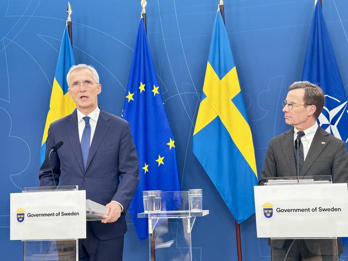 Stoltenberg: Donald Trump, NATO'ya karşı değil