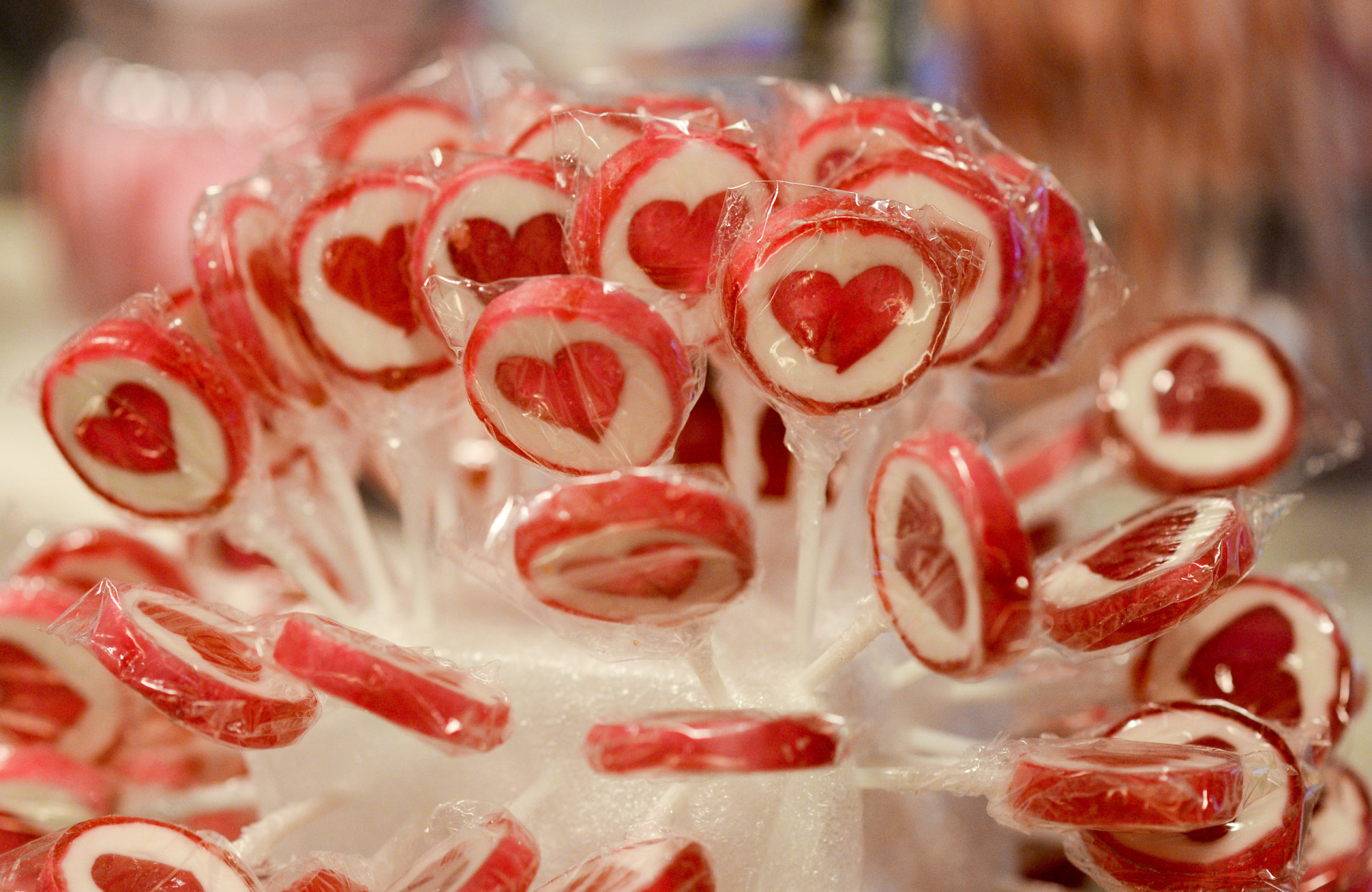 FDA to ban use of Red No. 3 coloring in food and medication