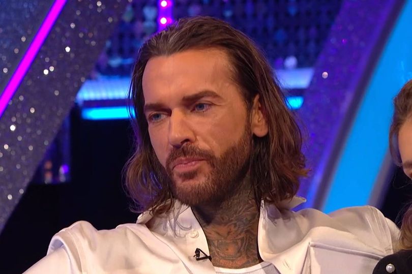Pete Wicks' friend Sam Thompson responds to rumours of romance with ...