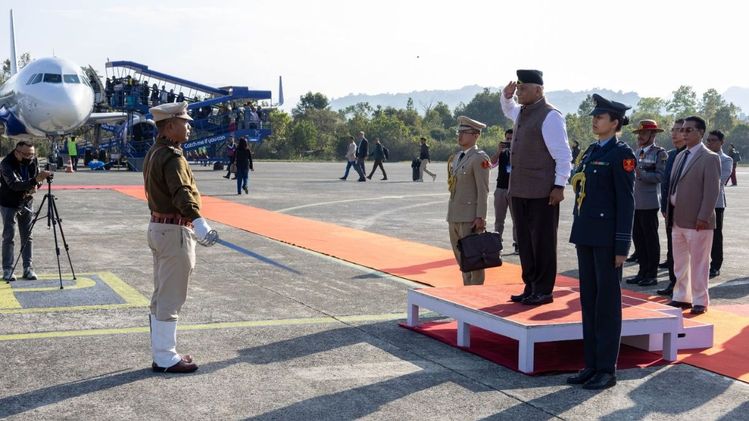 Mizoram CM welcomes governor-designate Vijay Kumar Singh at Lengpui airport