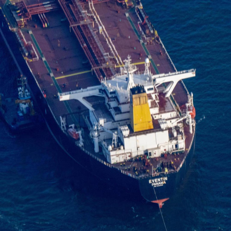 Schiff der russischen Schattenflotte vor Rügen: Zoll beschlagnahmt ...