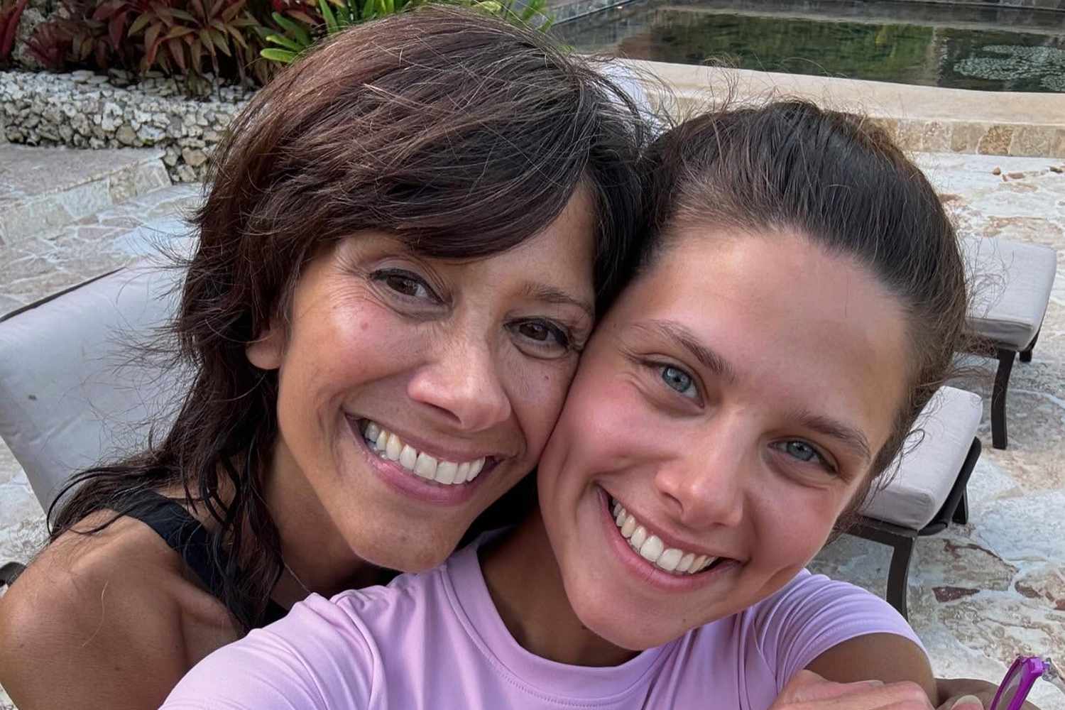 TikTok Star and Mom of 6 Dies of Rare Cancer at 57, One Day After ...