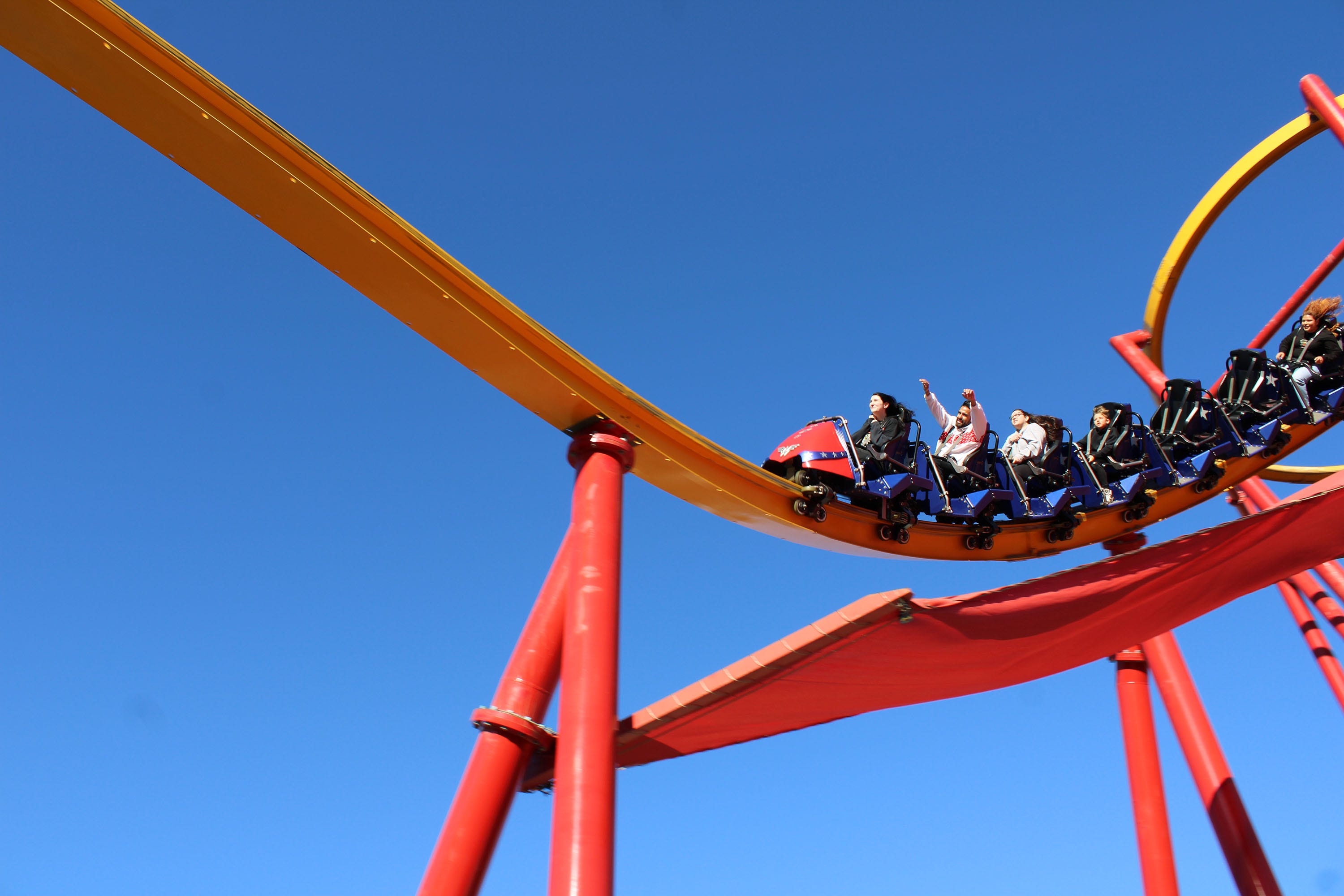 New Six Flags deal gets you unlimited access to parks with your season pass