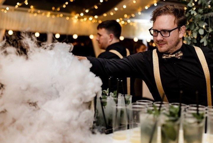 How to plan the perfect event with a mobile bar