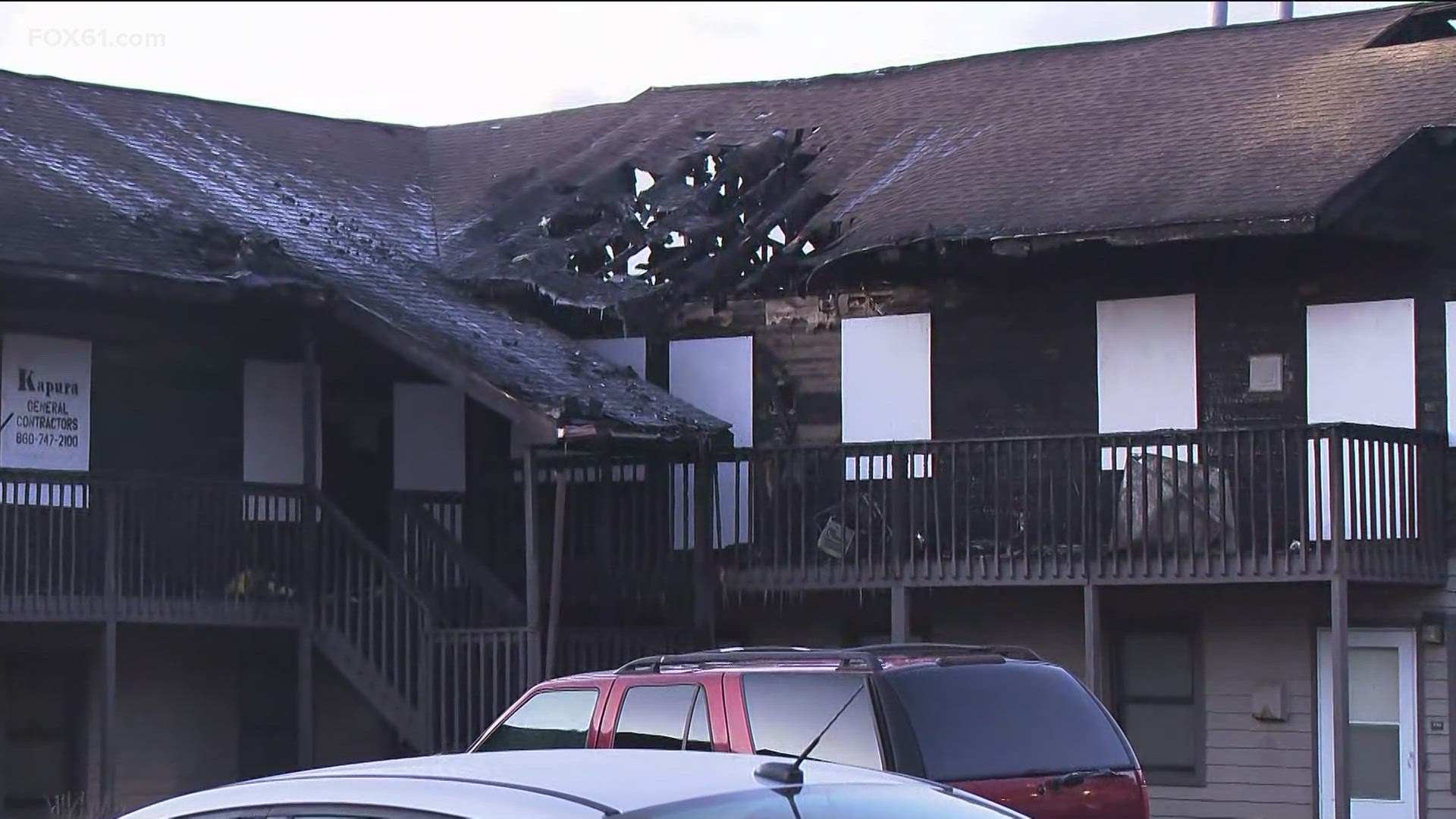 2 injured, 15 displaced after Hartford fire