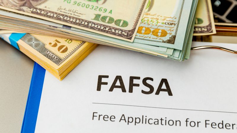 Students encouraged to still apply for FAFSA amid government shutdown