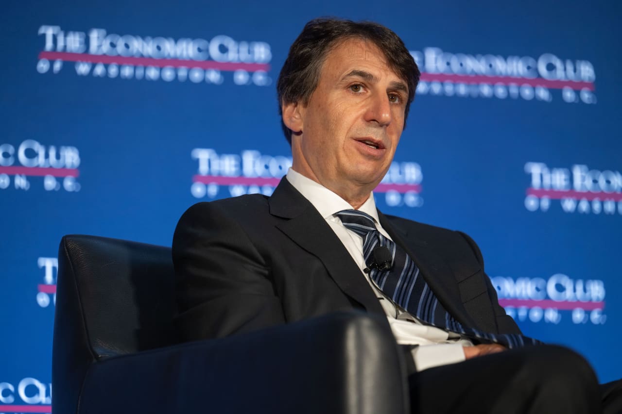 Apollo Promotes Two Potential Successors to CEO Marc Rowan